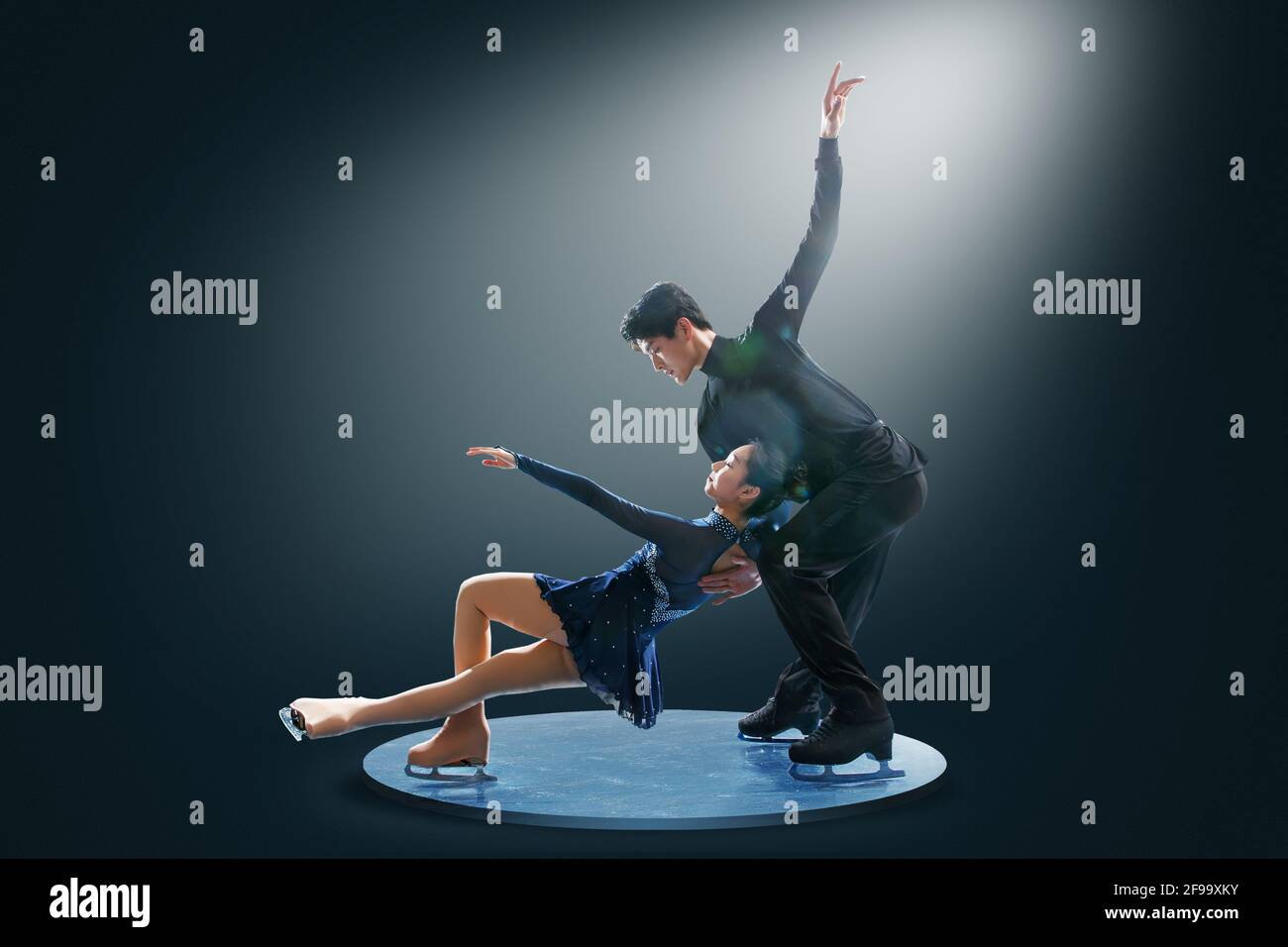 Pairs figure skating Stock Photo - Alamy
