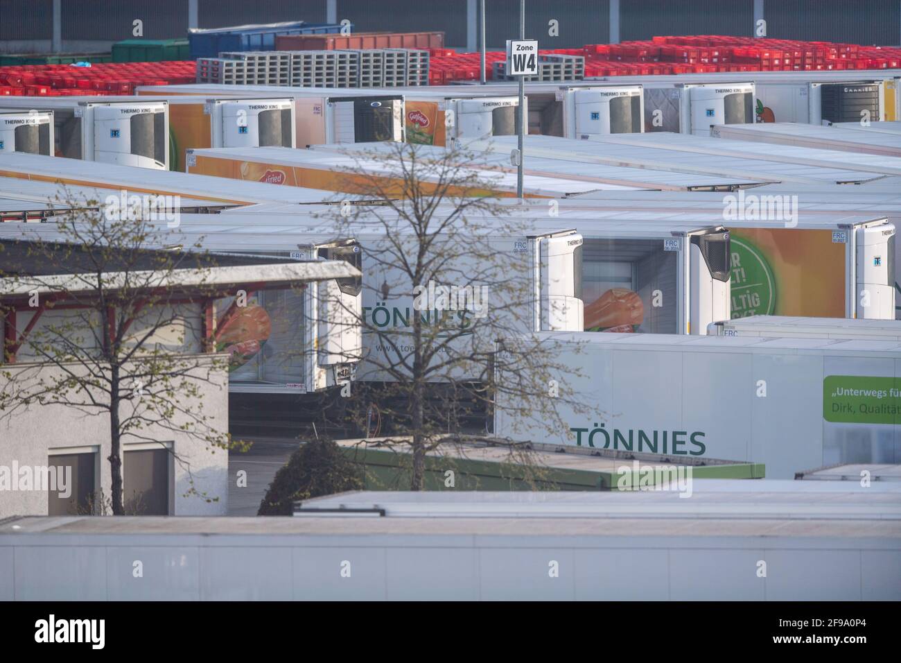 Toennies logo hi-res stock photography and images - Alamy