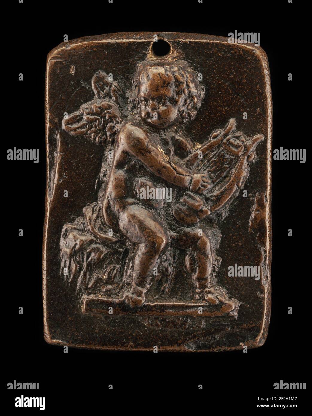 Cherubs playing musical instruments hi-res stock photography and images ...