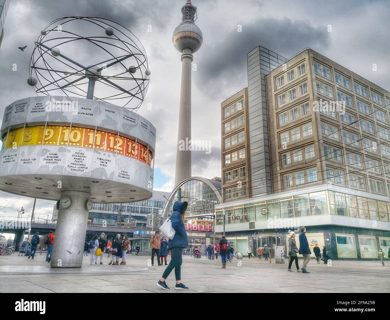 Berlin alexanderplatz hi-res stock photography and images - Alamy