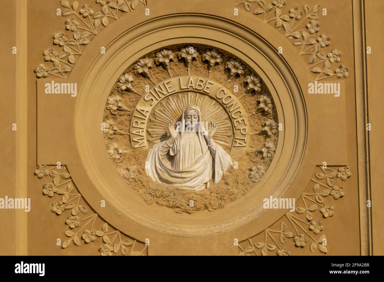 Saint mary without the walls hi-res stock photography and images - Alamy