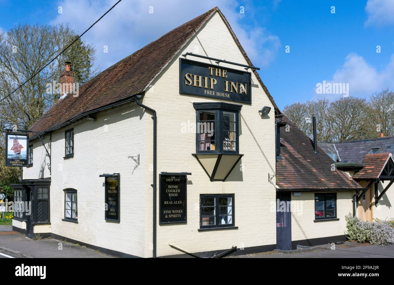 The Ship Inn public house, Bishop's Sutton, Alresford, Hampshire ...