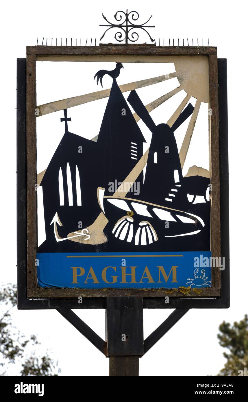 Village sign for pagham hi-res stock photography and images - Alamy