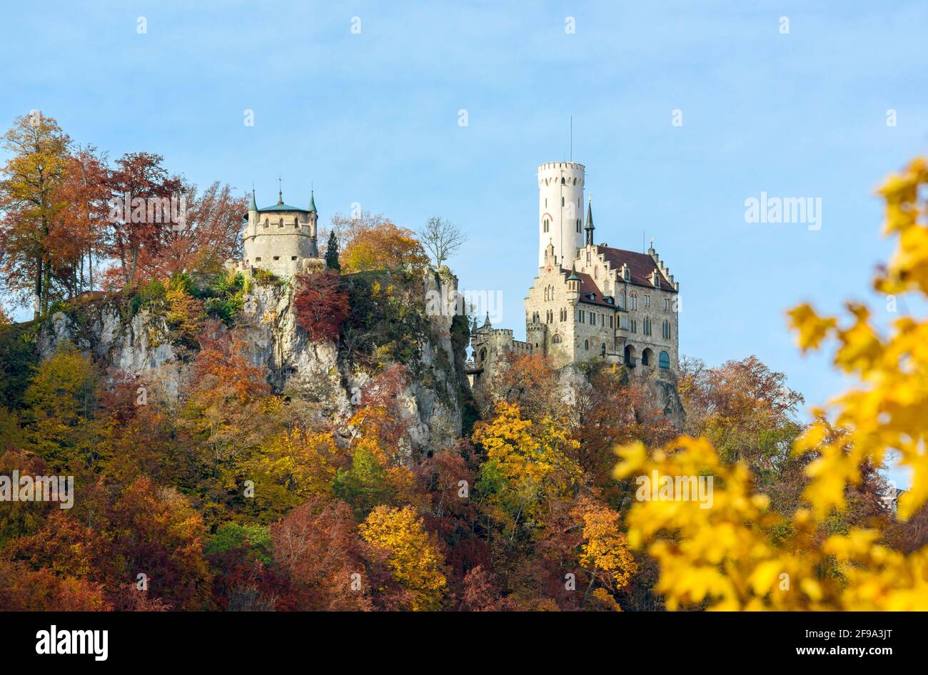 Built on steep rock in the 19th century hi-res stock photography and ...