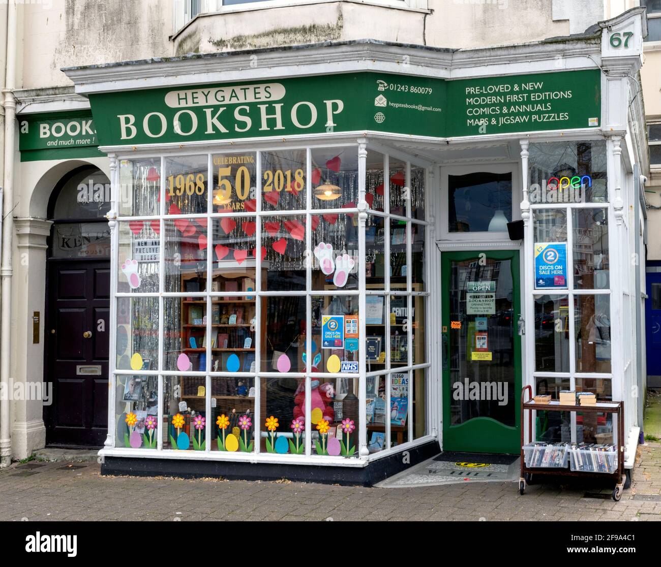 Heygates book shopfront hi-res stock photography and images - Alamy