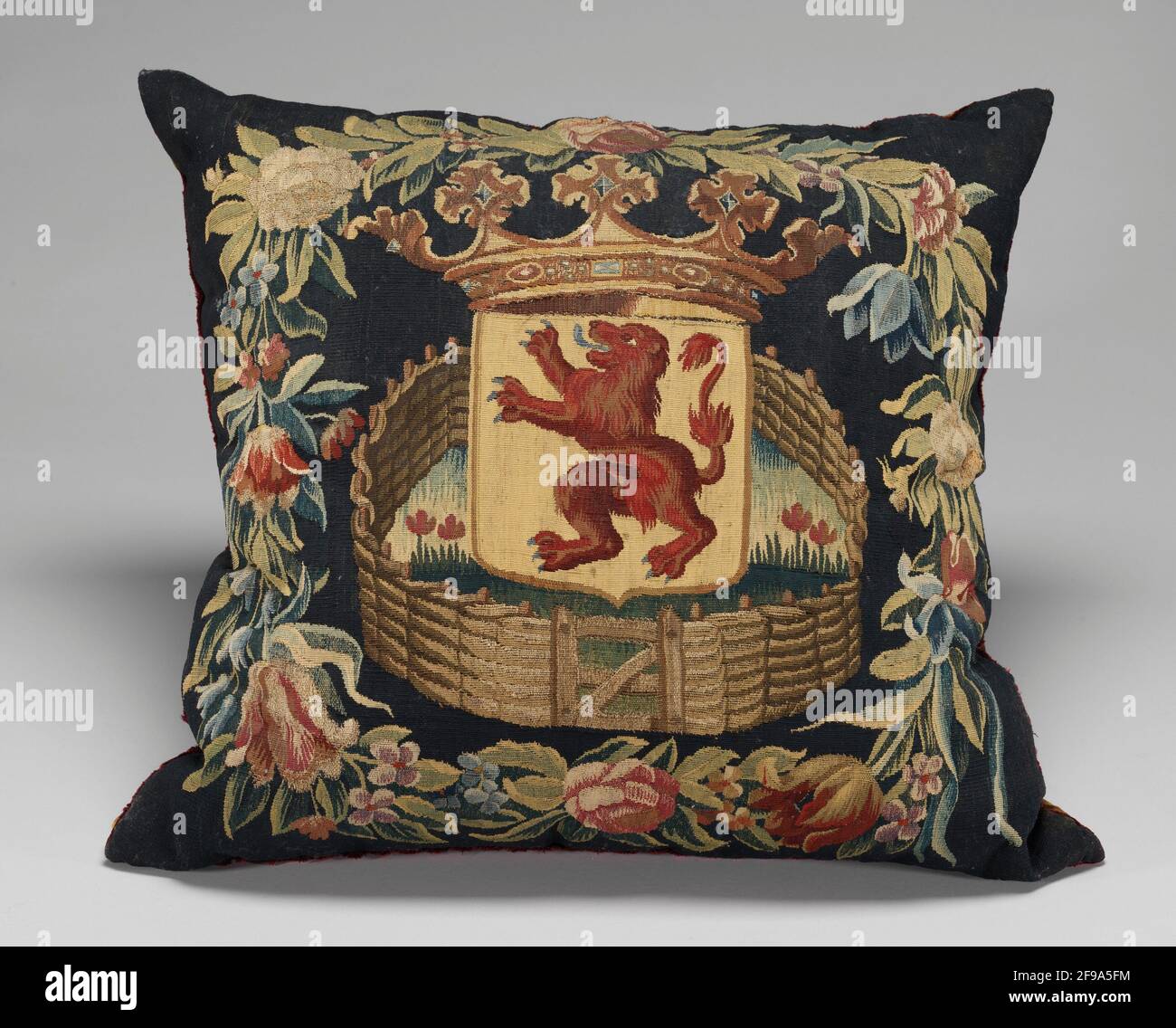 Blazon cushion hi-res stock photography and images - Alamy