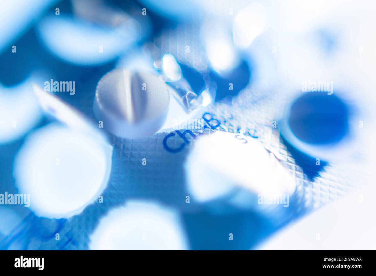 Tablets in packaging Stock Photo - Alamy