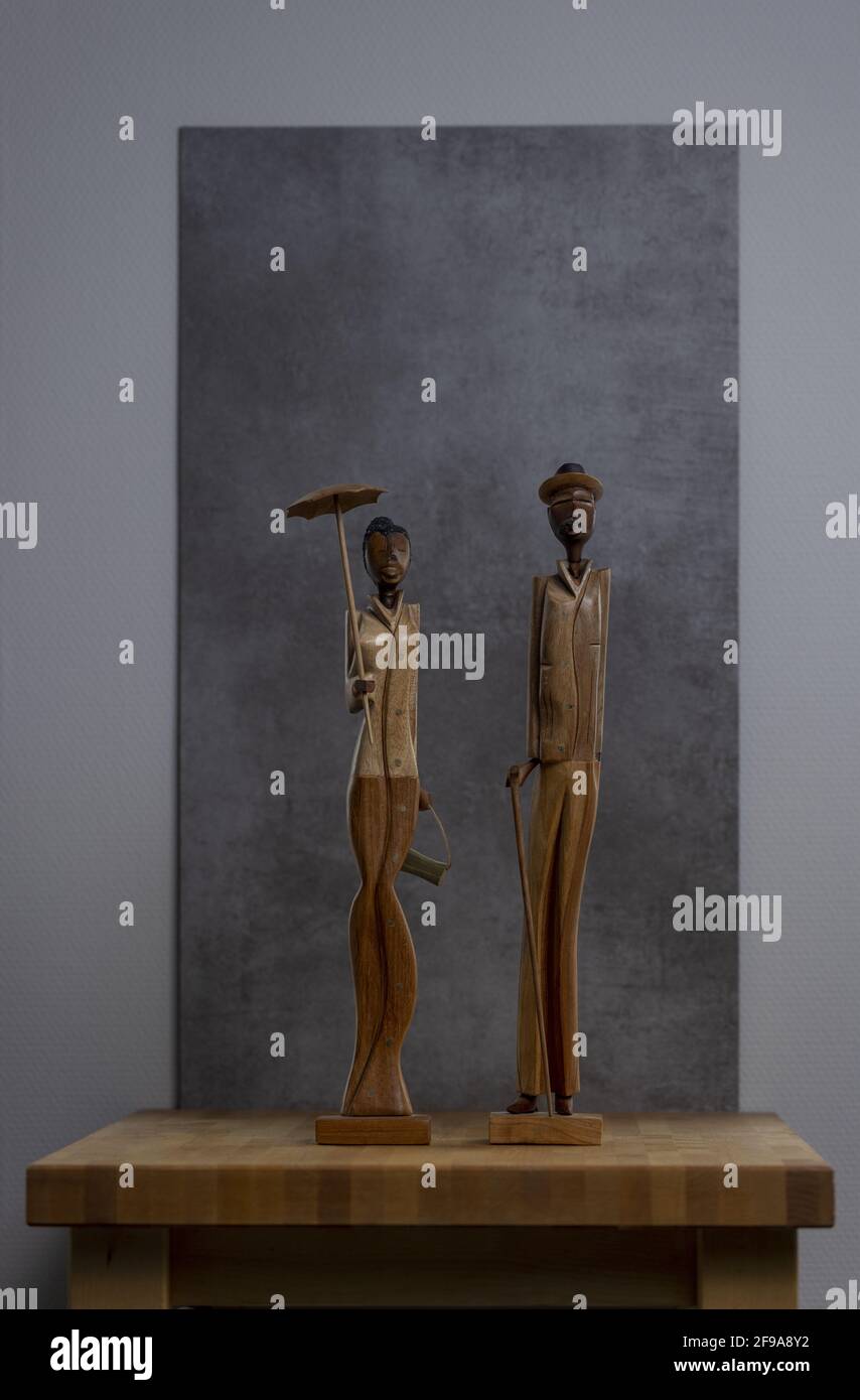 Studio travel memorabilia low key object still life Stock Photo - Alamy