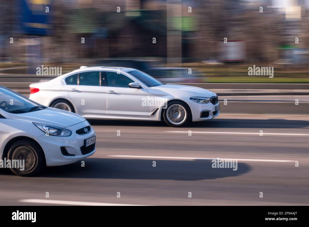 Paning shot hi-res stock photography and images - Alamy