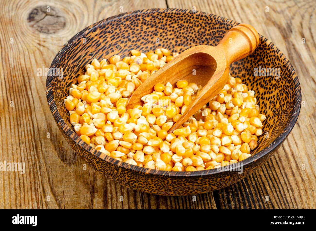 Gold corn grains making hi-res stock photography and images - Alamy