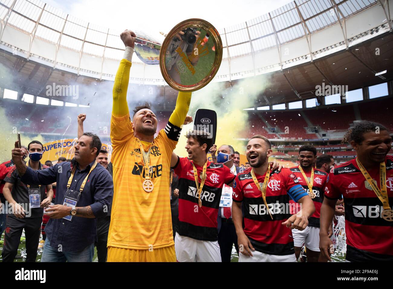 Supercopa do Brazil Final, Flamengo versus Palmeiras; Diego Alves and ...