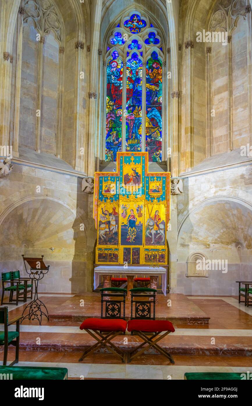 Medieval castle chapel room drawing hi-res stock photography and images ...