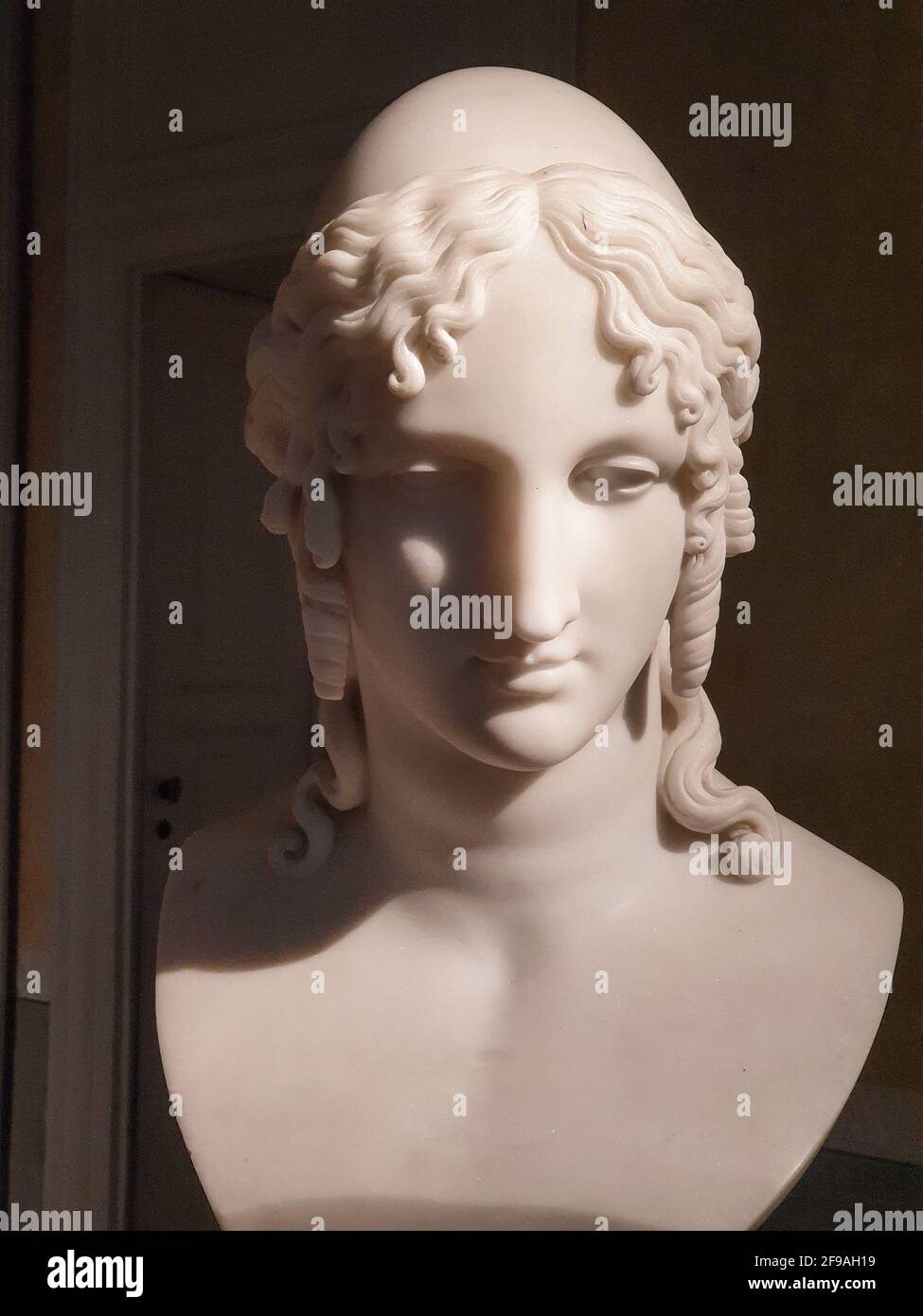 White marble sculpture of a young lady by Antonio Canova in the Gallery ...