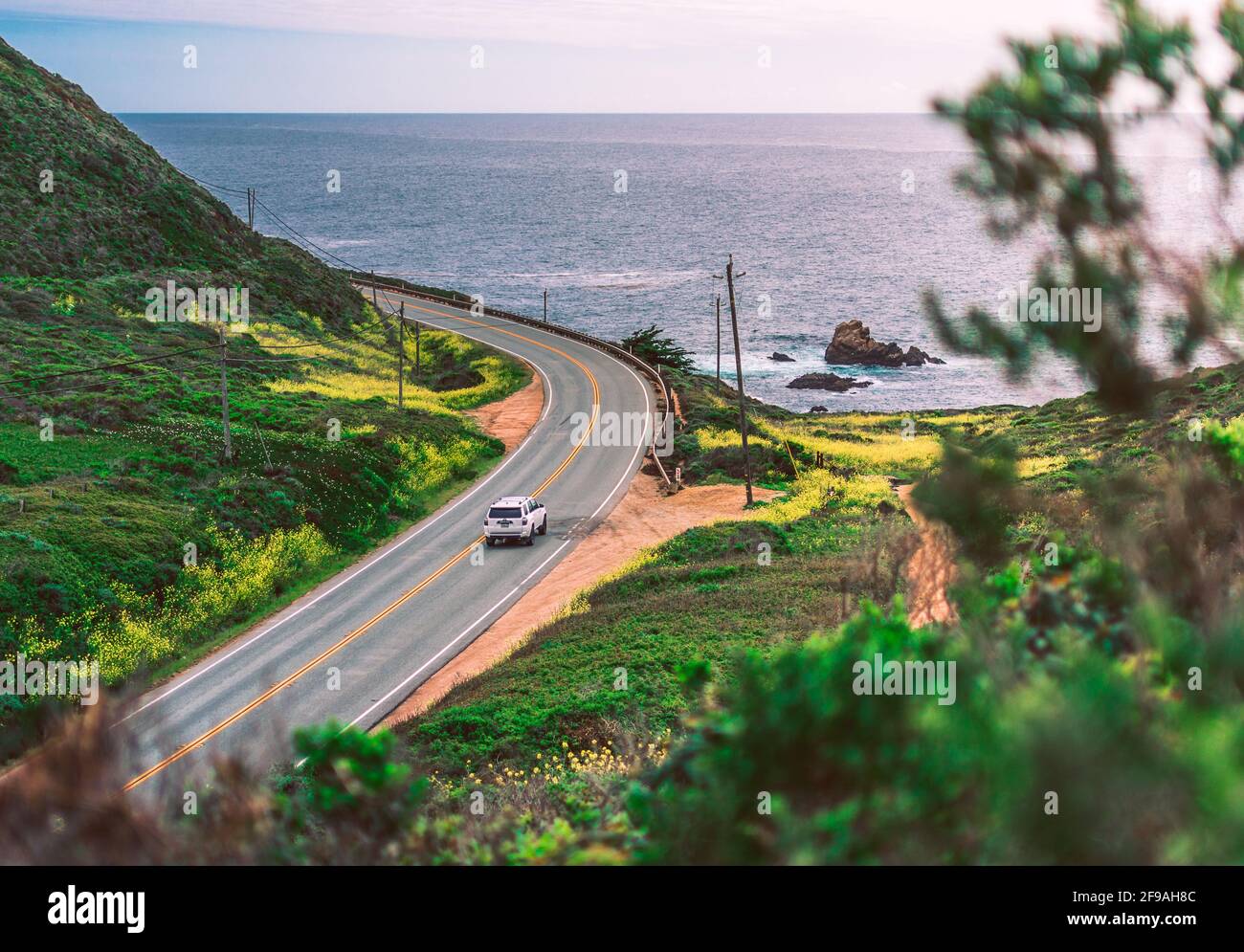 Pacific ocean surf from highway hi-res stock photography and images - Alamy