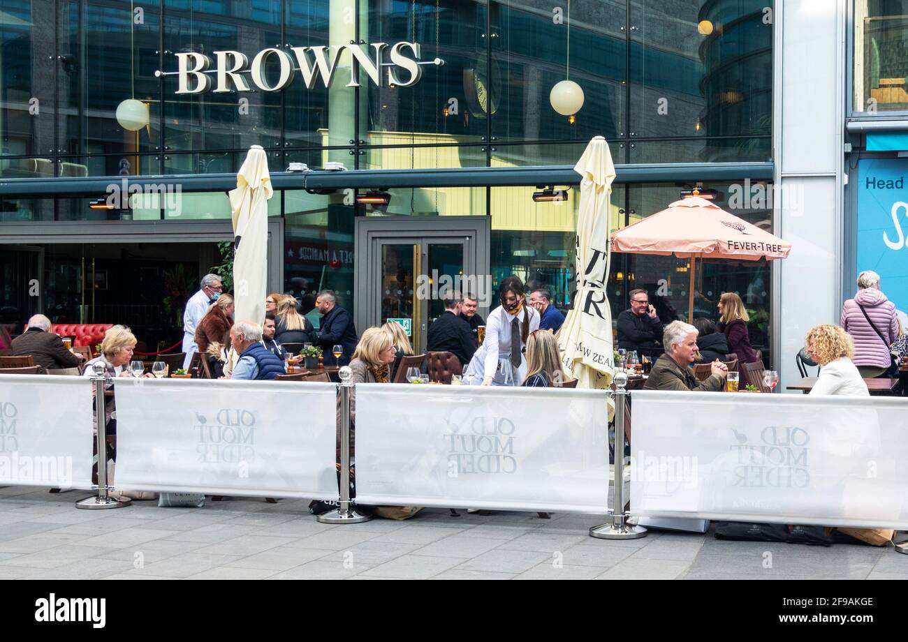 Browns Restaurant High Resolution Stock Photography and Images - Alamy