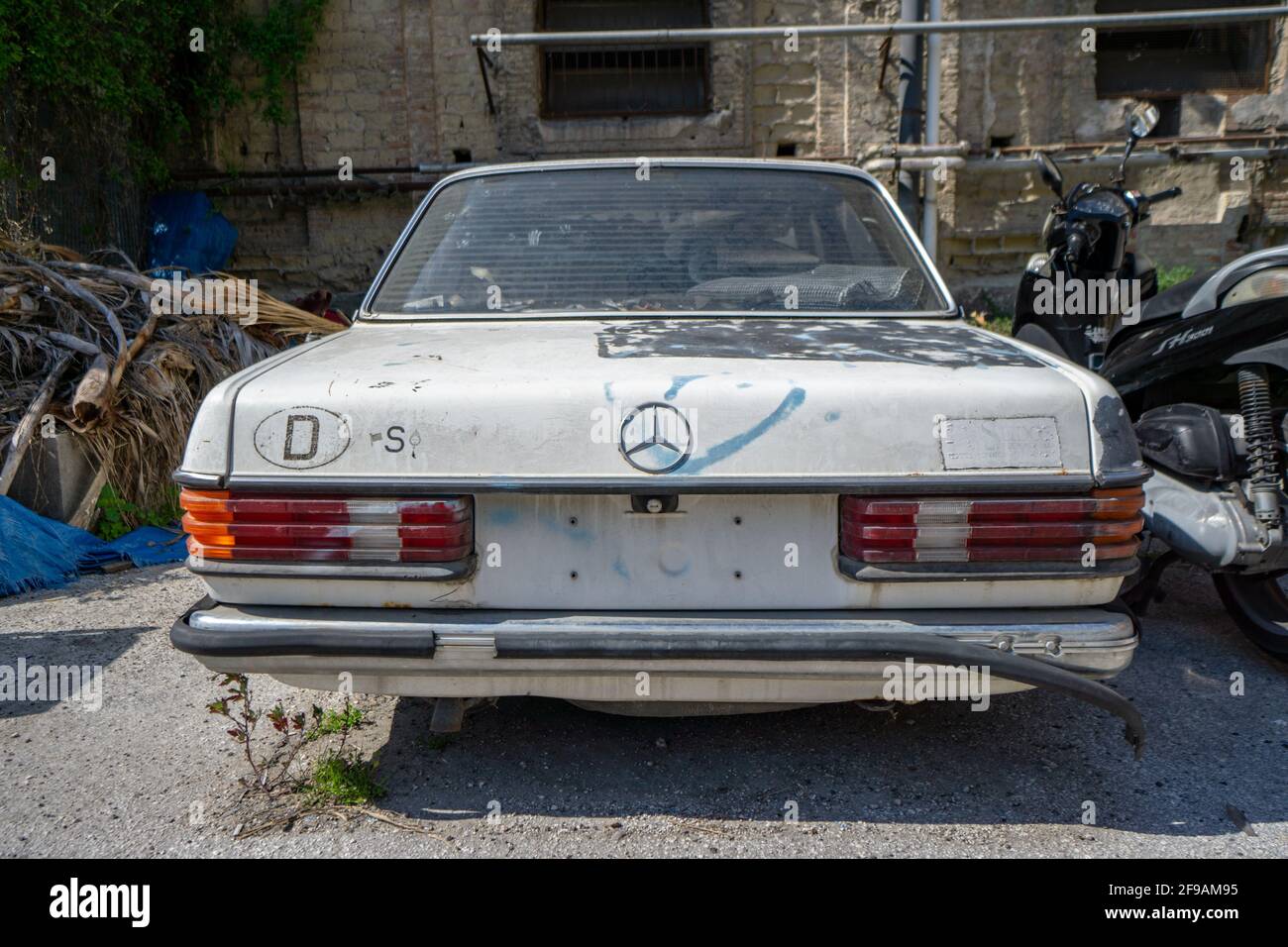 Old but Gold - Mercedes Stock Photo - Alamy