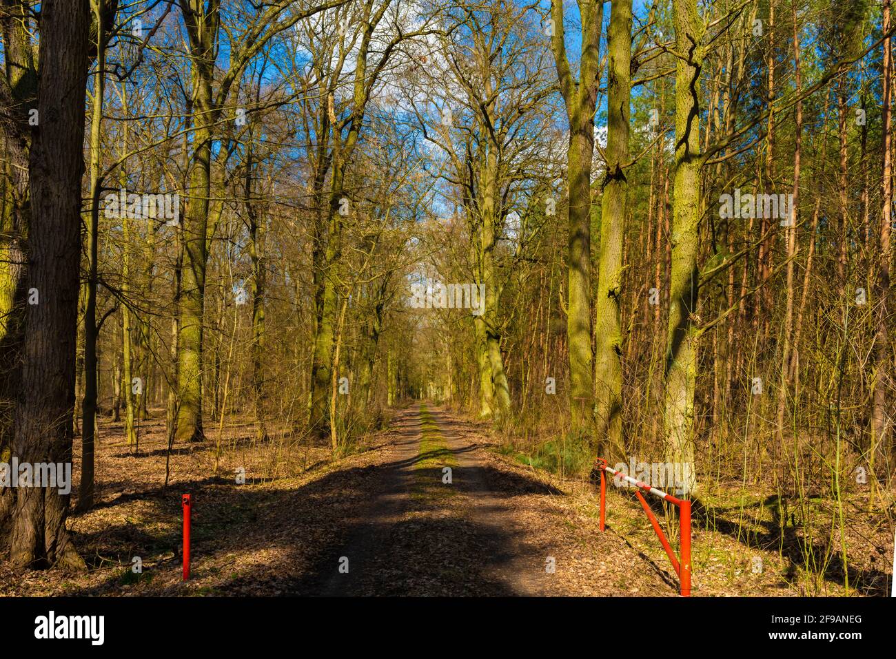 Boom gate hi-res stock photography and images - Alamy