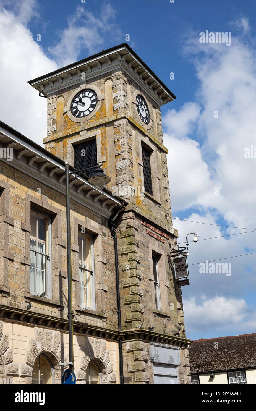 THE JOHN FRANCIS BASSET CLOCK TOWER in Commercial Street, Camborne ...