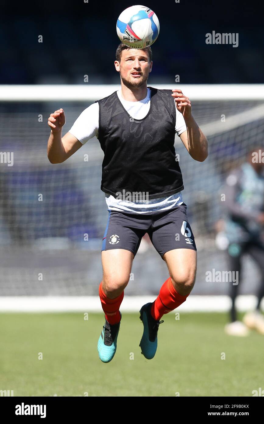 Matty pearson of luton town hi-res stock photography and images - Alamy
