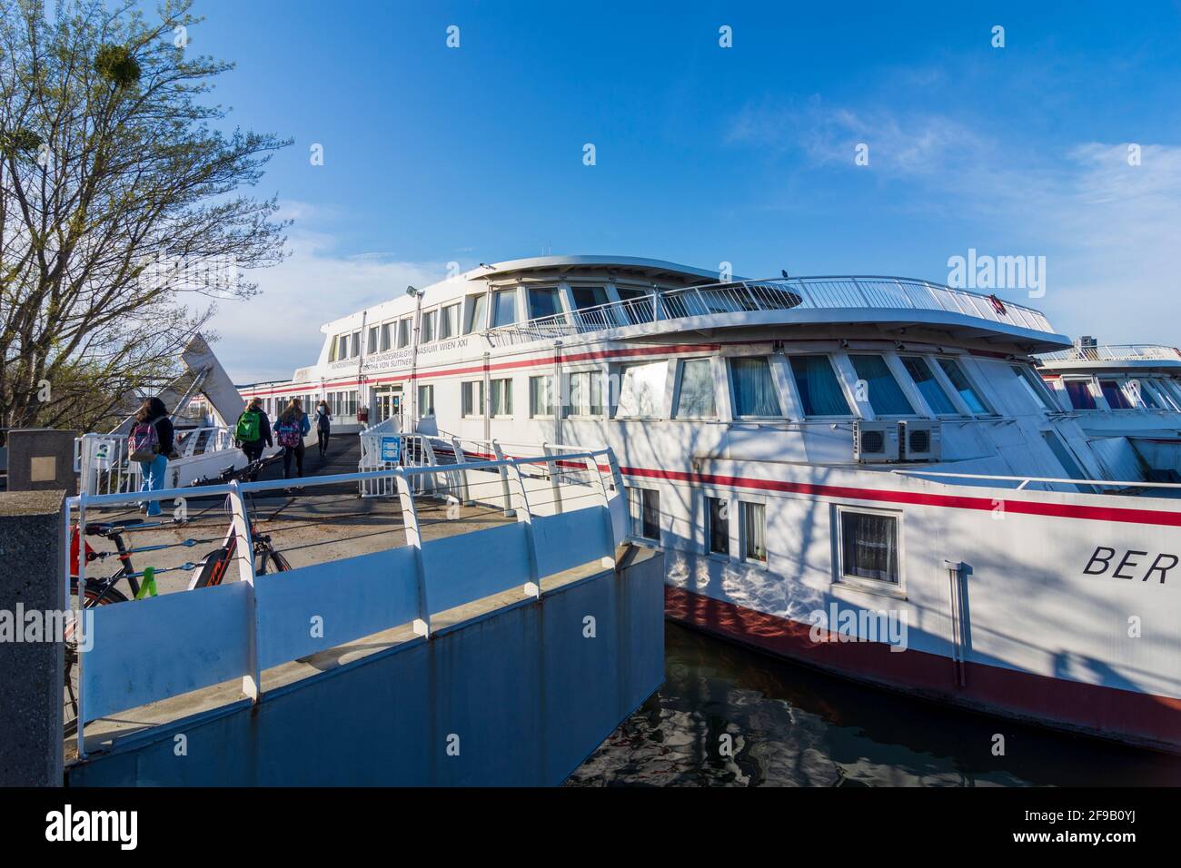 Wien, Vienna: students of graduating classes return to school after ...