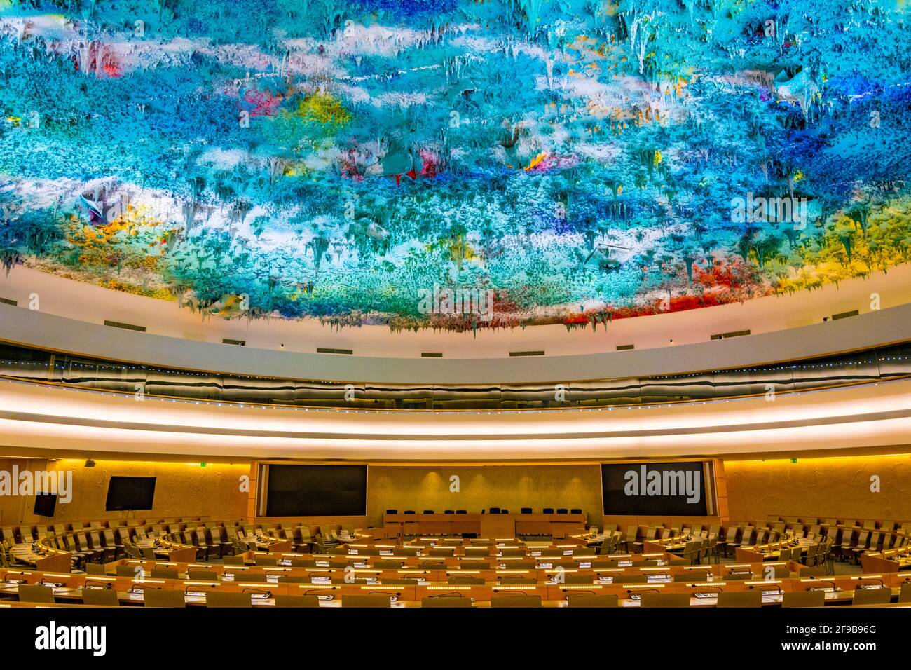 United nations headquarters interior hi-res stock photography and ...
