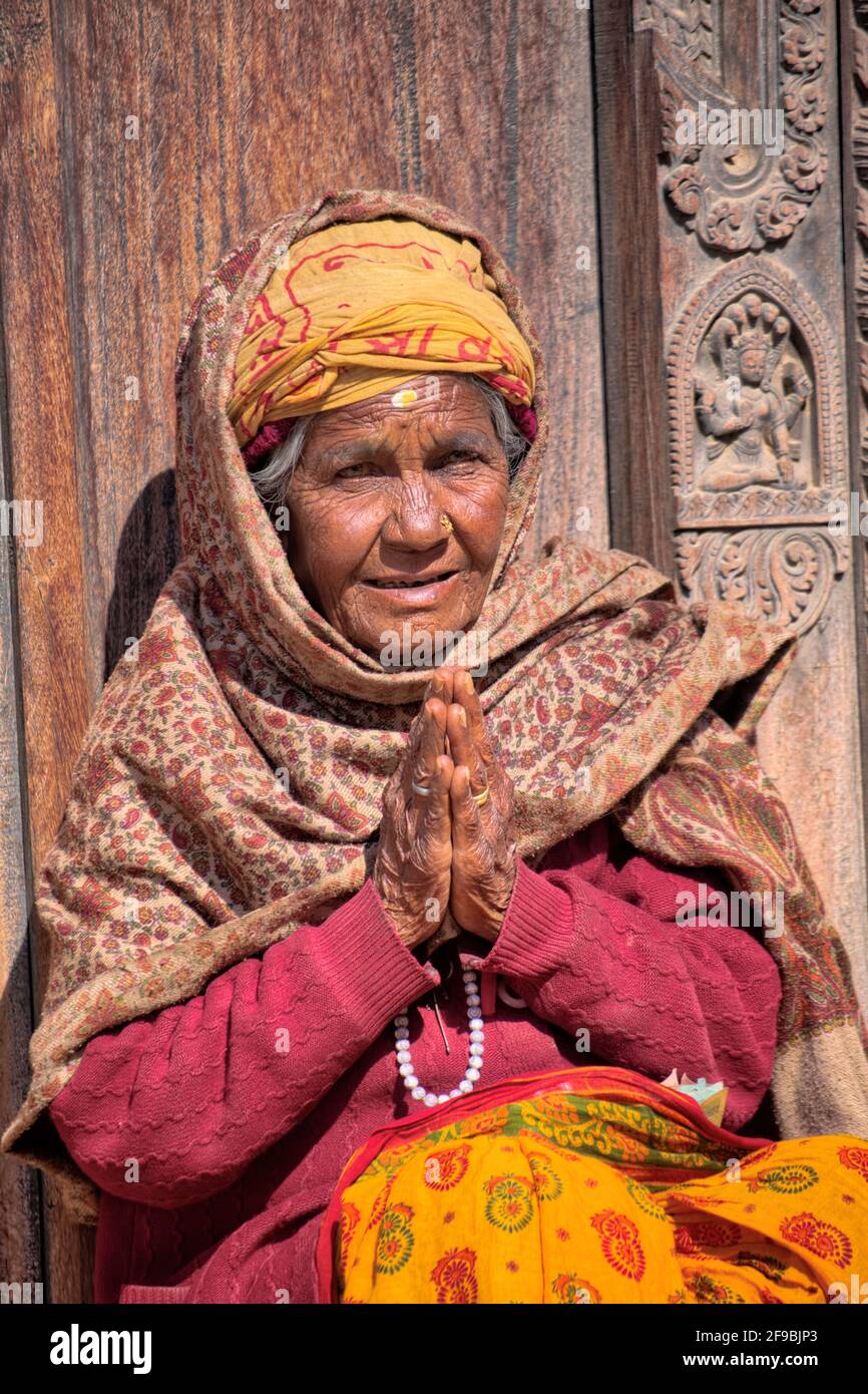 Slight bow hi-res stock photography and images - Alamy