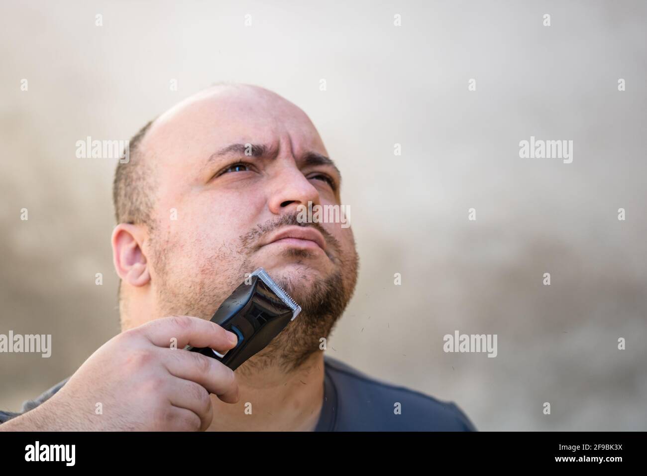 Buzz cut hair hi-res stock photography and images - Alamy