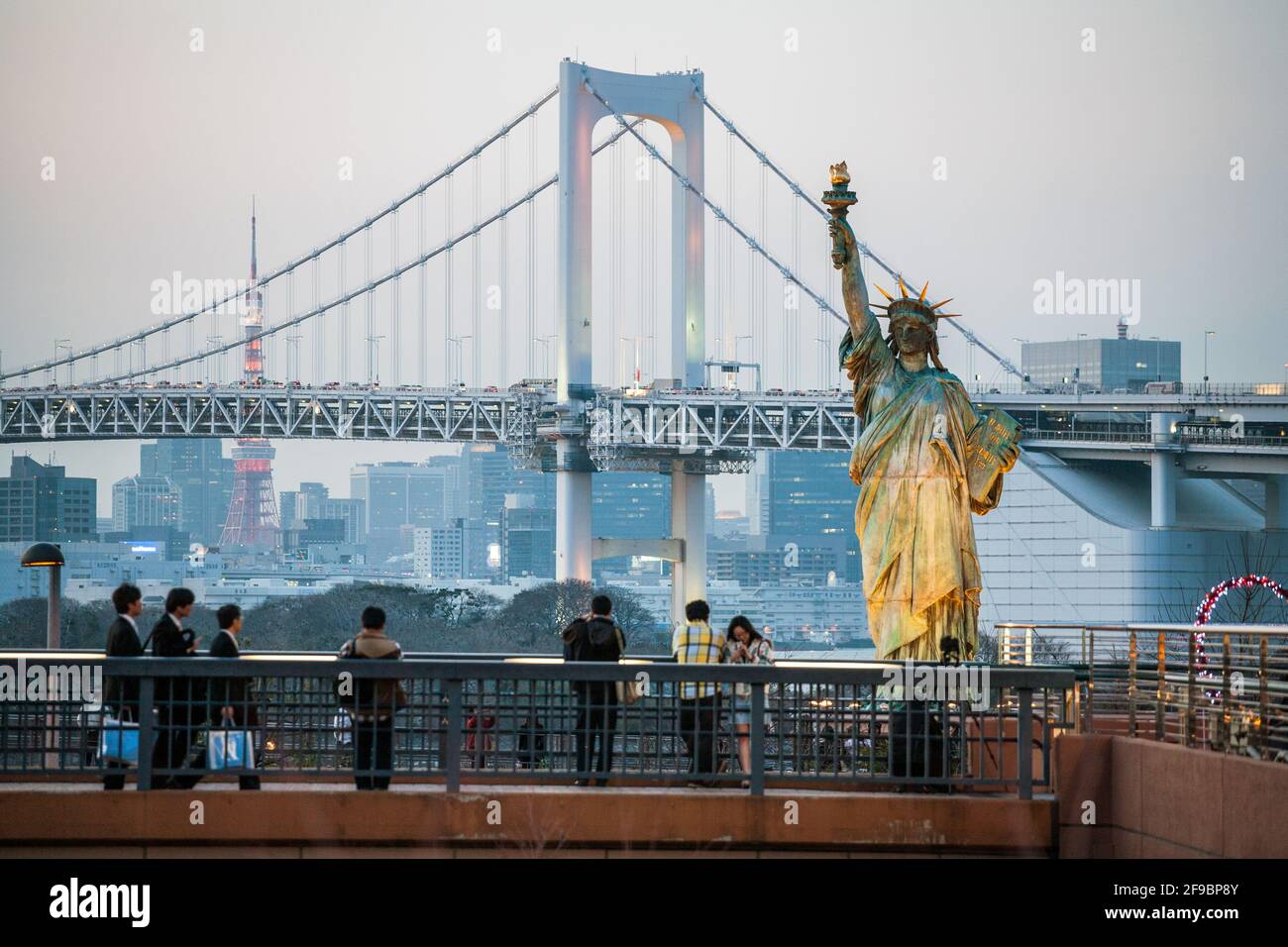 Statue of Liberty, Rainbow Bridge and Tokyo Tower, Odaiba, Tokyo Bay ...