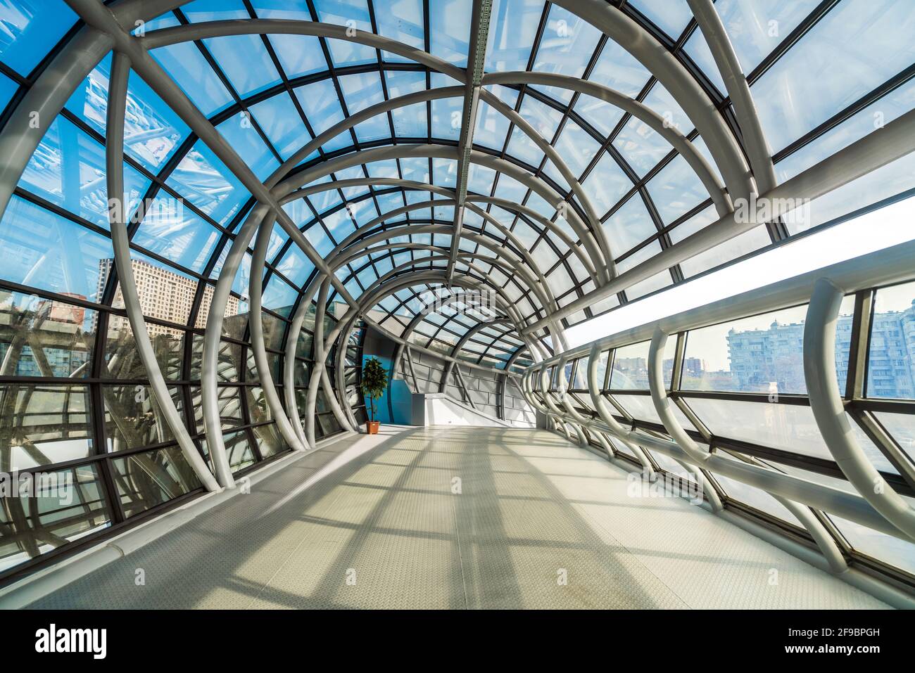 Overhead crossing hi-res stock photography and images - Alamy