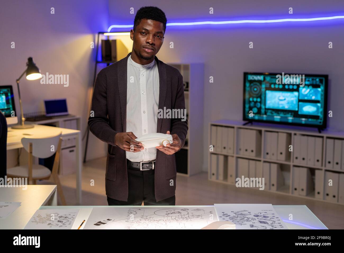 Car components hi-res stock photography and images - Alamy