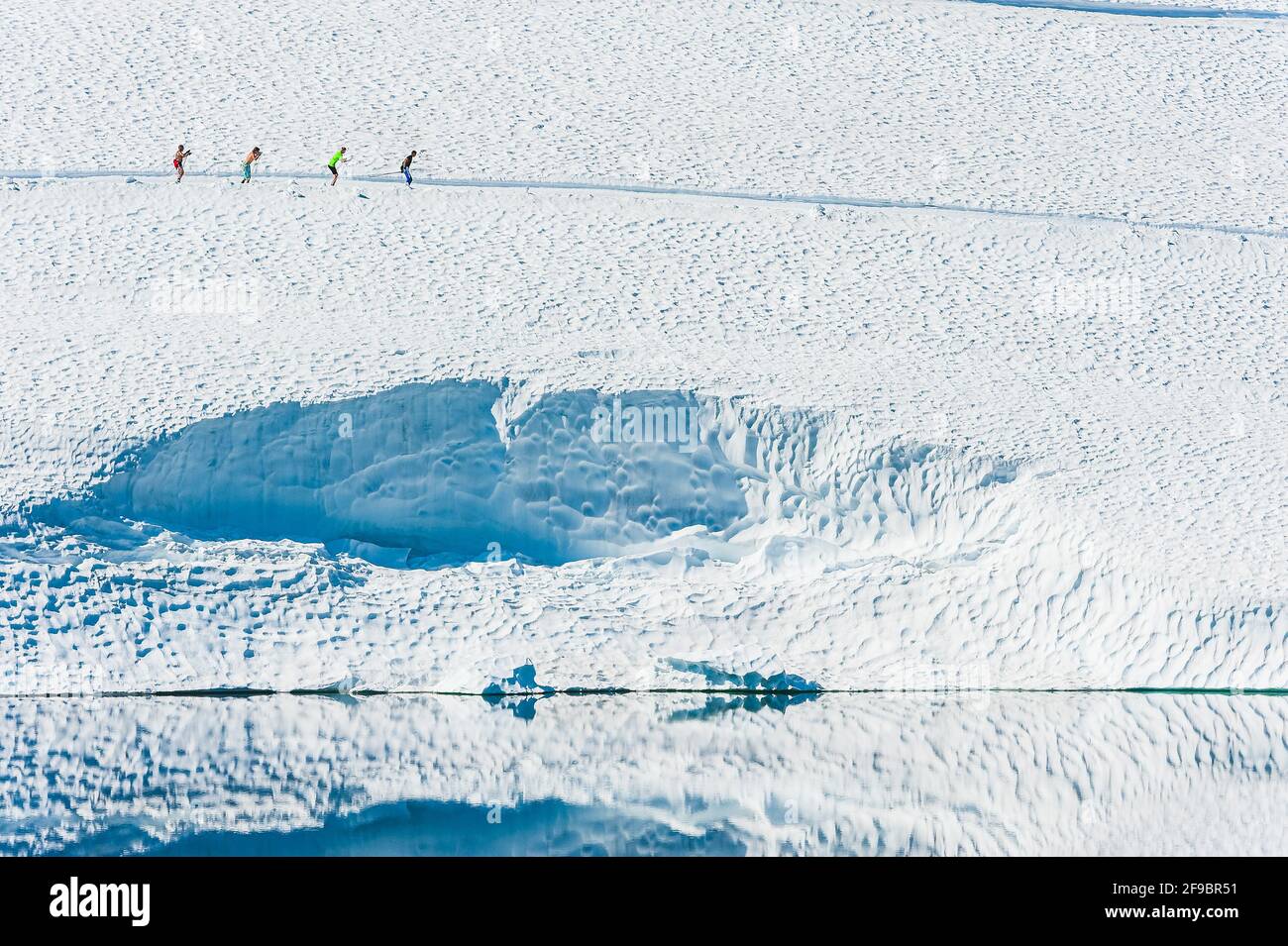 Cross country skiing hi-res stock photography and images - Alamy