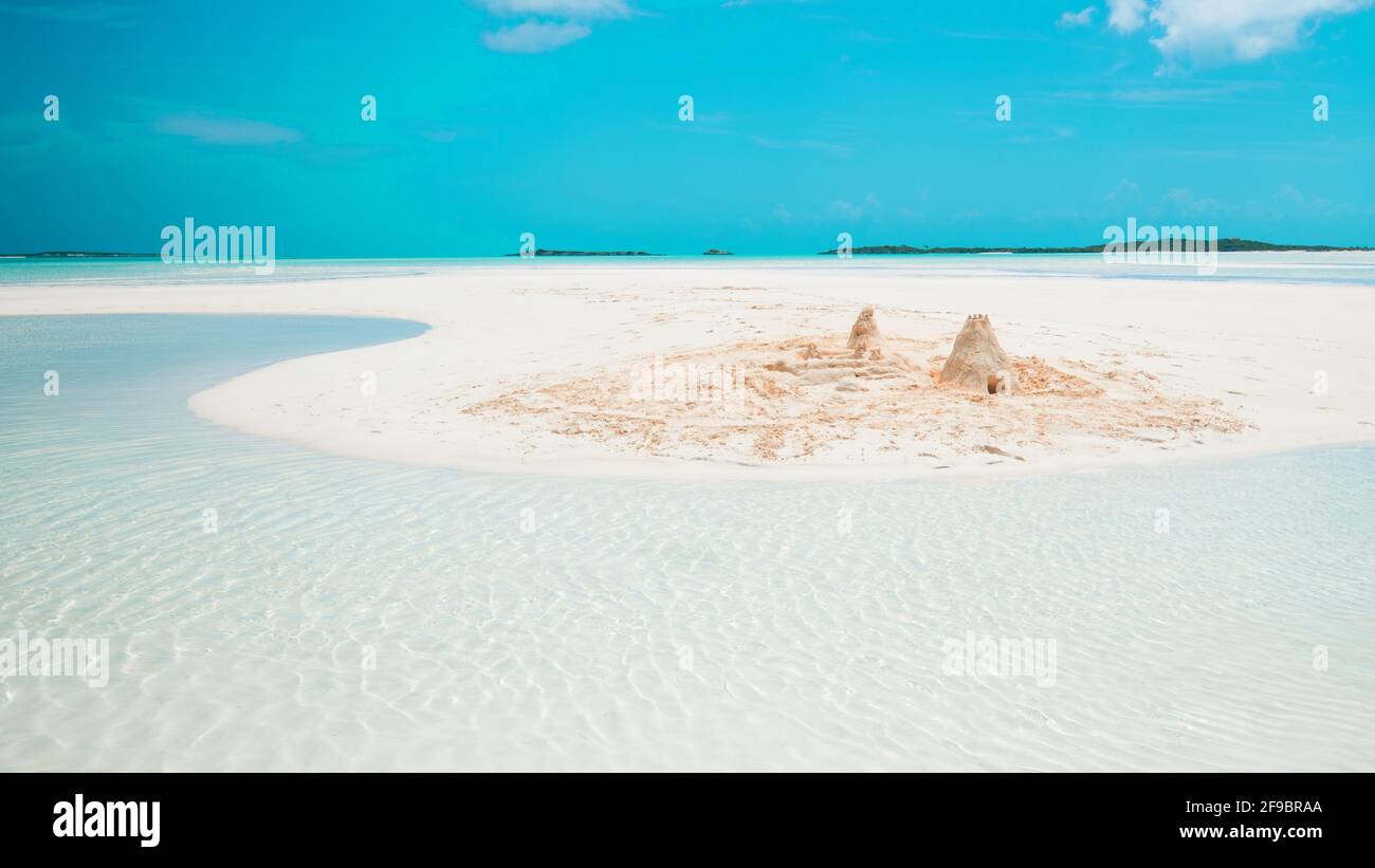 Bahamas sandbar hi-res stock photography and images - Alamy