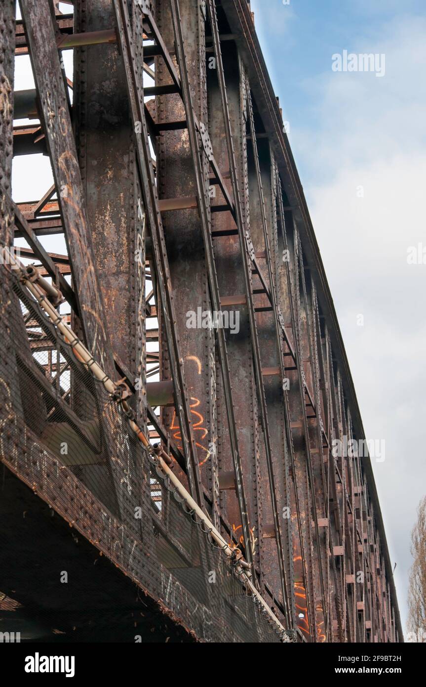 Abandoned old wooden railway bridge hi-res stock photography and images ...