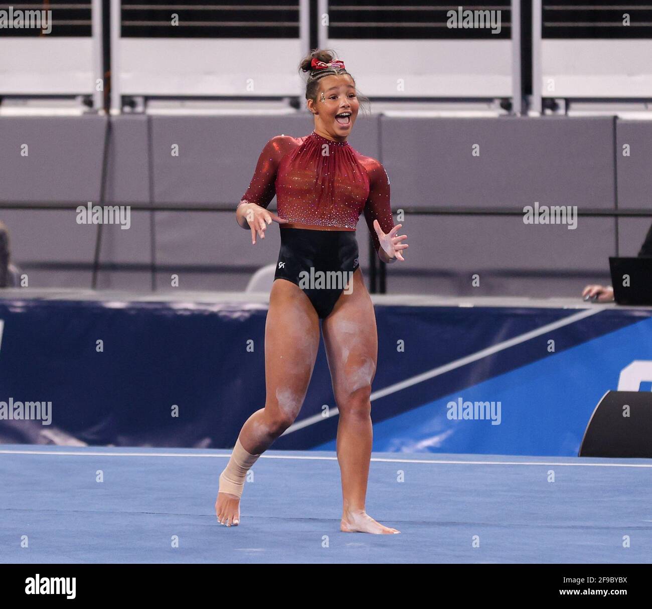 Minnesota's Mya Hooten performs her floor routine during the Semifinals ...