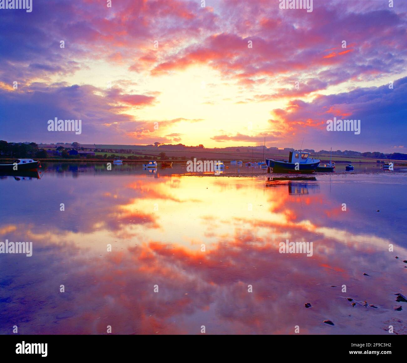Boating alnmouth hi-res stock photography and images - Alamy