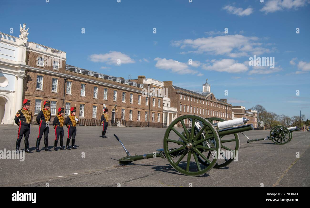 The royal horse artillery barracks hi-res stock photography and images ...