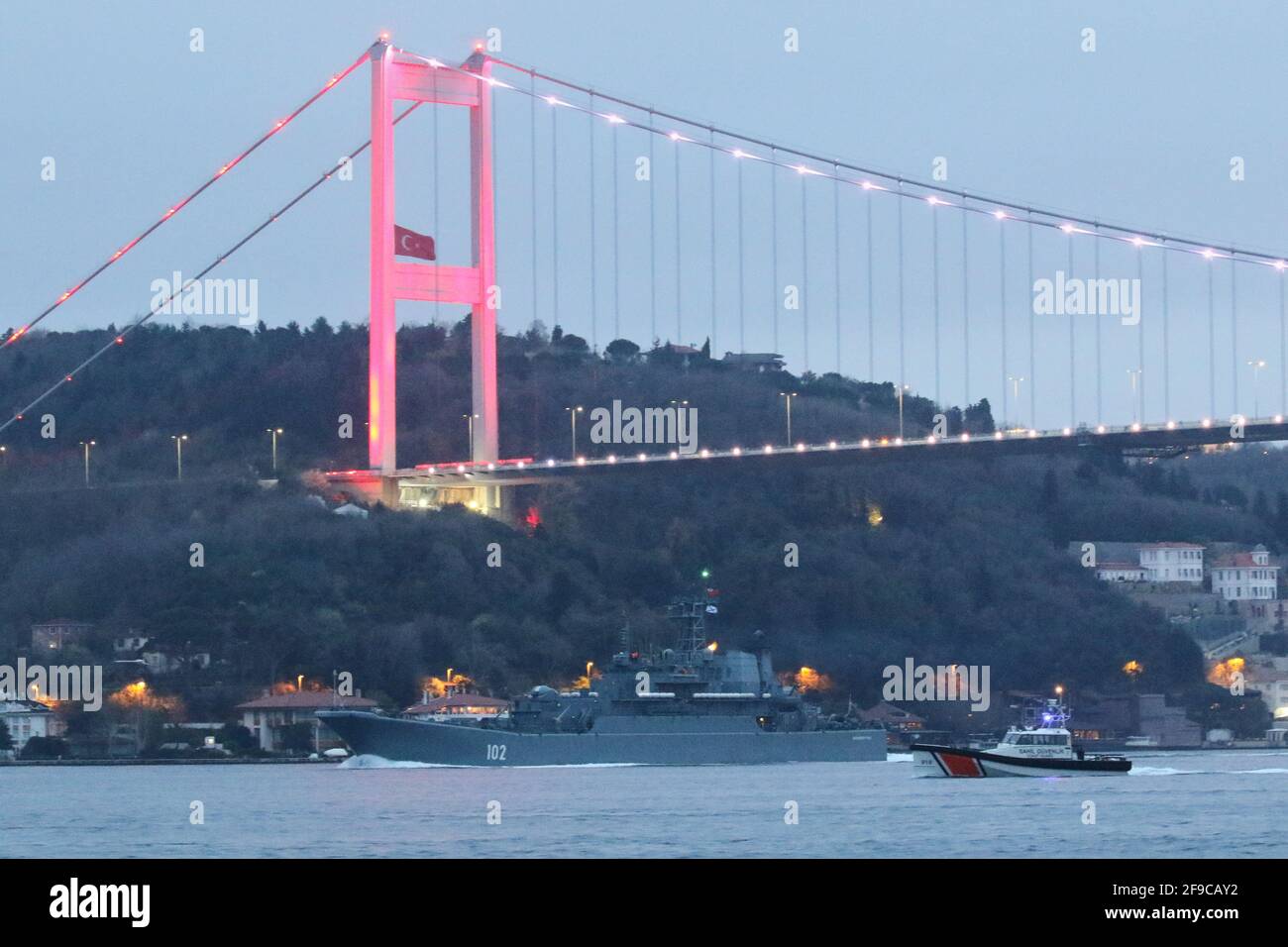 Ropucha class landing ship hi-res stock photography and images - Alamy