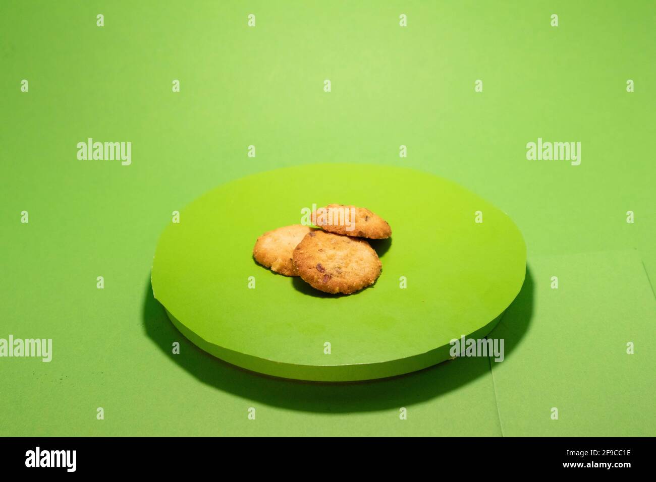 Chroma circle hi-res stock photography and images - Alamy