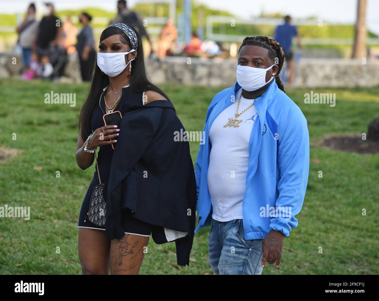 Nightclubs reopen hi-res stock photography and images - Alamy