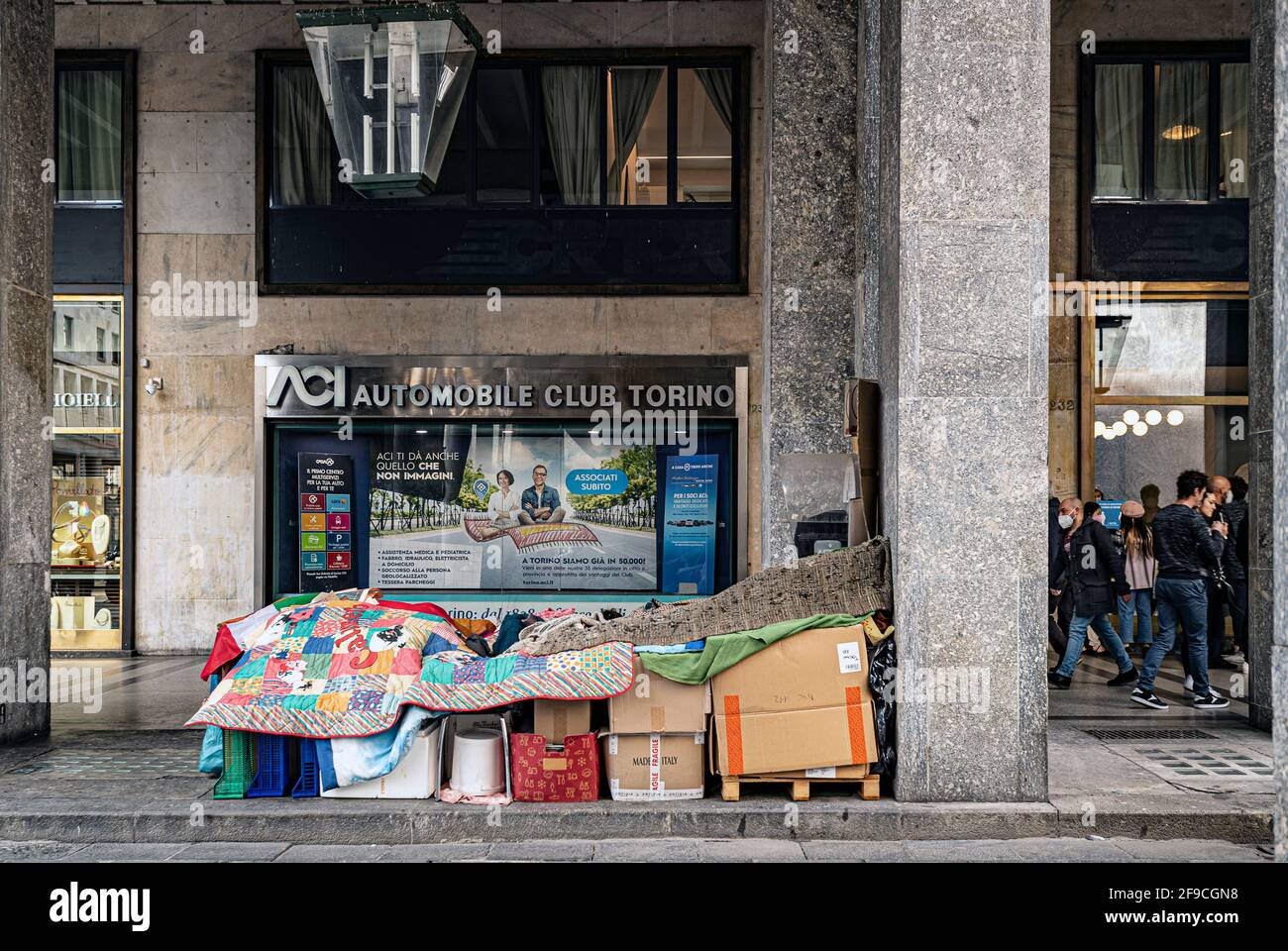 Poverty in italy hi-res stock photography and images - Alamy