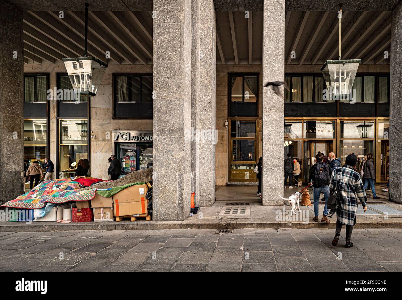 Poverty in italy hi-res stock photography and images - Alamy