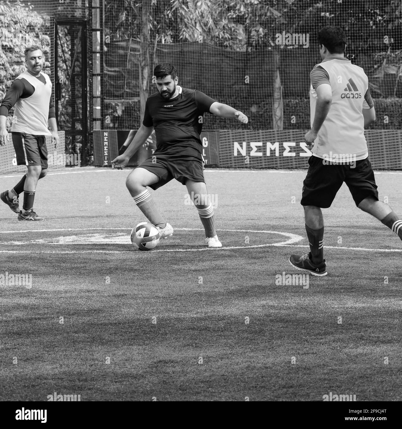 Bad football pitch hi-res stock photography and images - Alamy