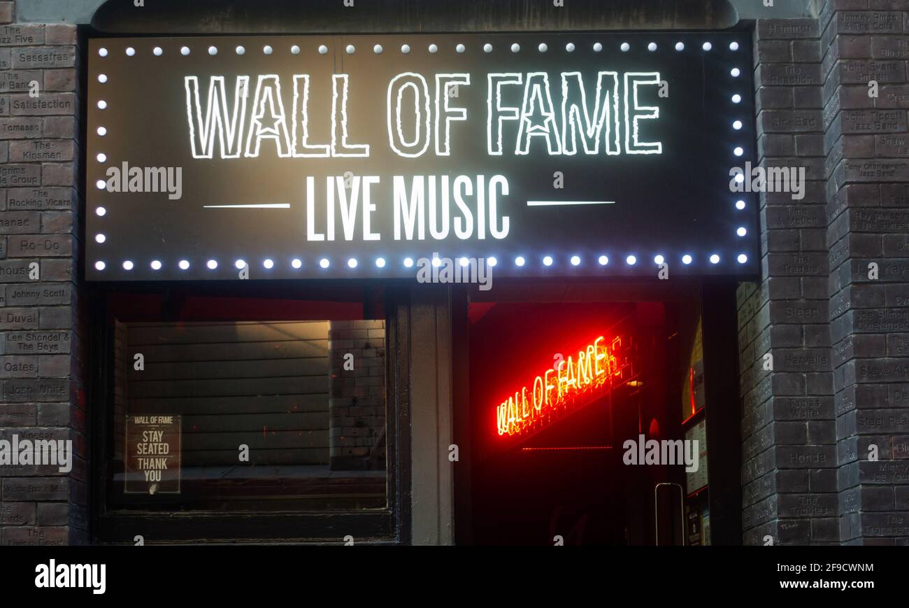 Liverpool music wall fame hi-res stock photography and images - Alamy
