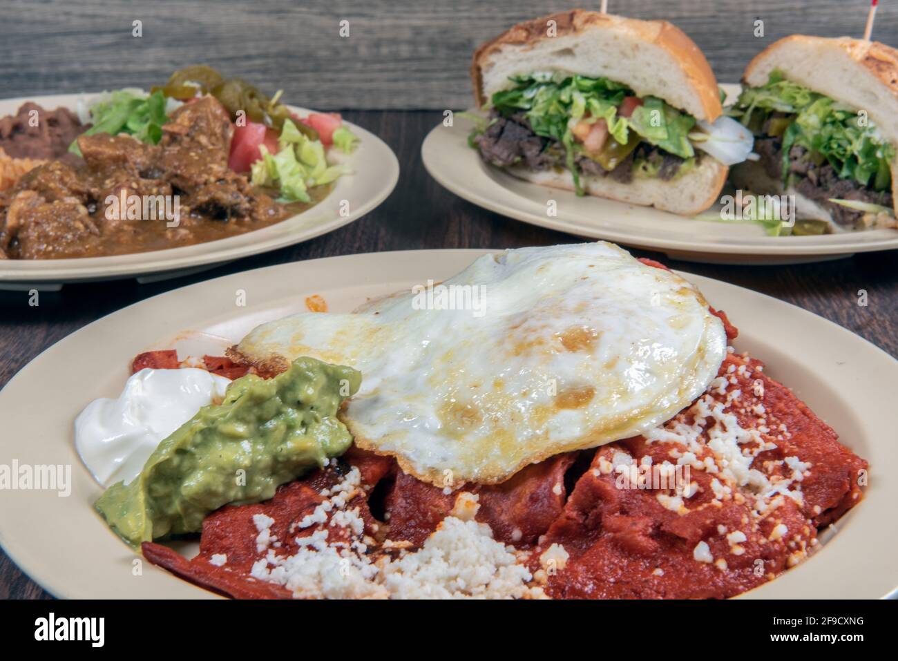 Mexican Restaurant Family High Resolution Stock Photography and Images ...