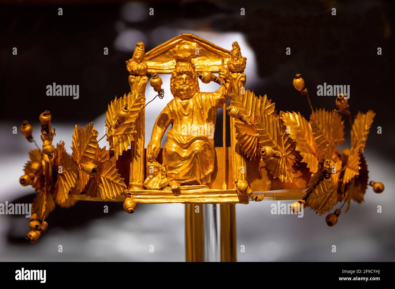 Golden diadem, The Douche (Dush) Treasure, National Museum of Egyptian ...