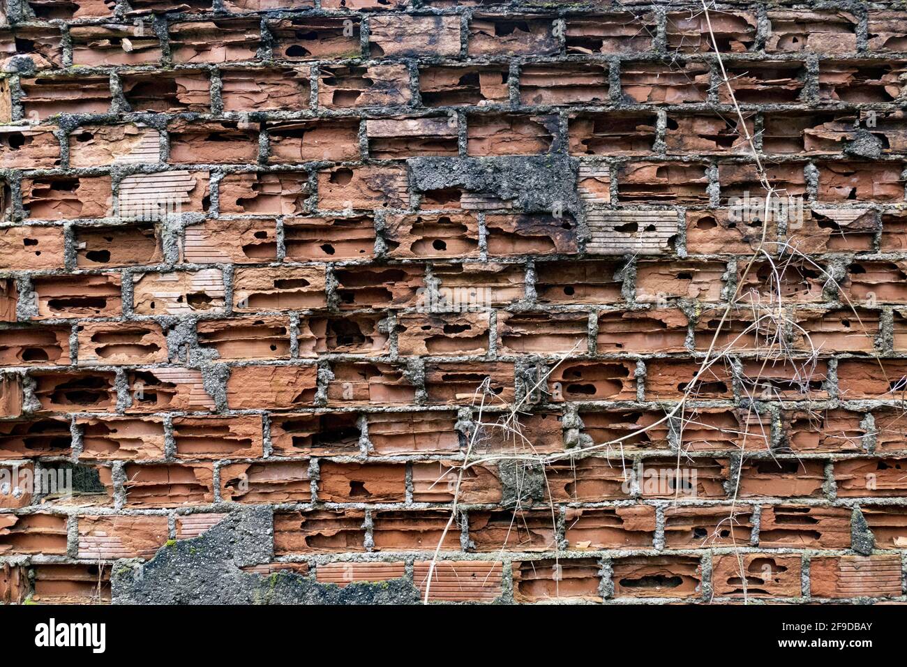 Burnt bricks hi-res stock photography and images - Alamy