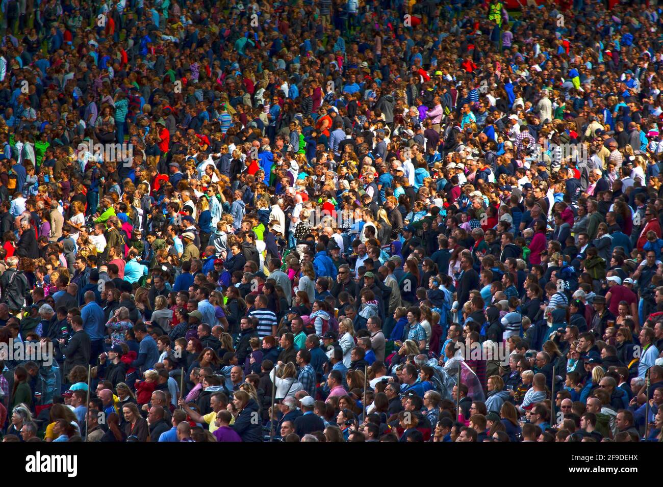 Mass crowds , pre covid-19 pandemic, at a football (soccer) match Stock ...