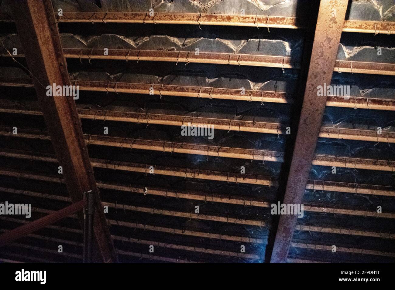 Wood structure attic hi-res stock photography and images - Alamy