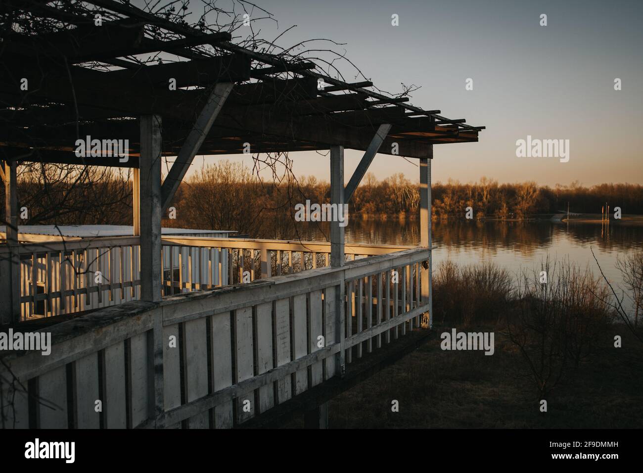 A large seating area near a lake on a pier Stock Photo - Alamy