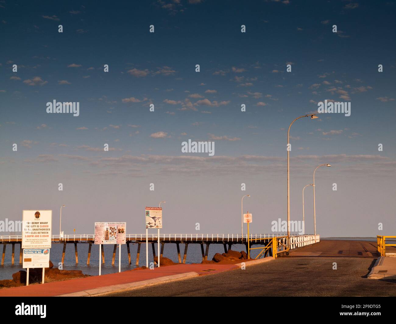 Derby road sign hi-res stock photography and images - Alamy